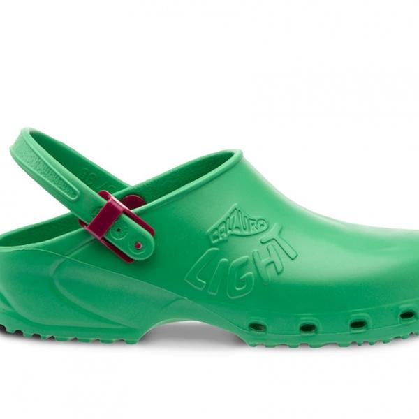 Calzuro Light: lo zoccolo leggero in EVA per ogni professione